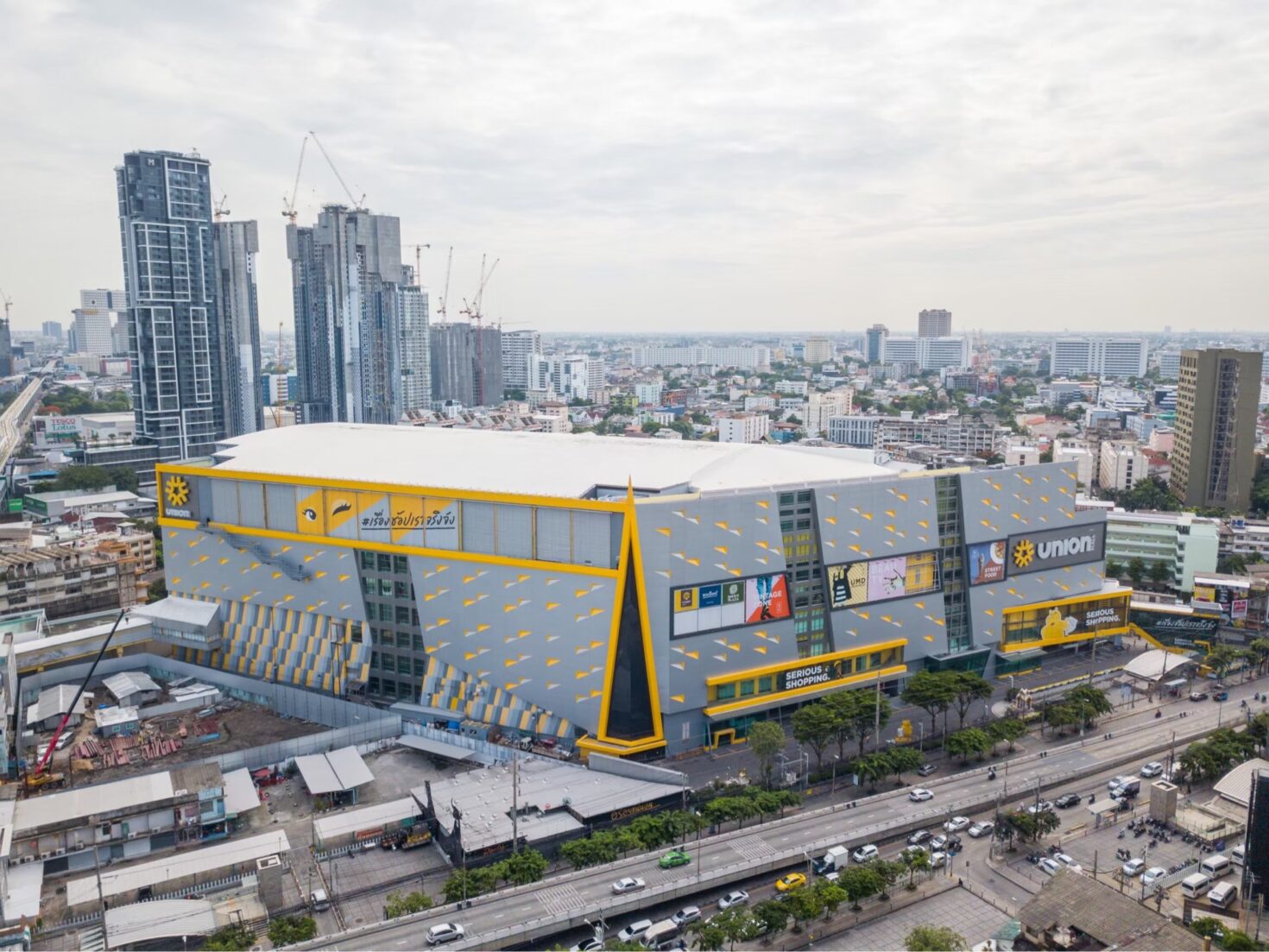 Brave stores、海外展開第2弾として本日9月27日よりタイ・バンコクにてポップアップストアをオープン！10月開催のタイ最大級ブック ...